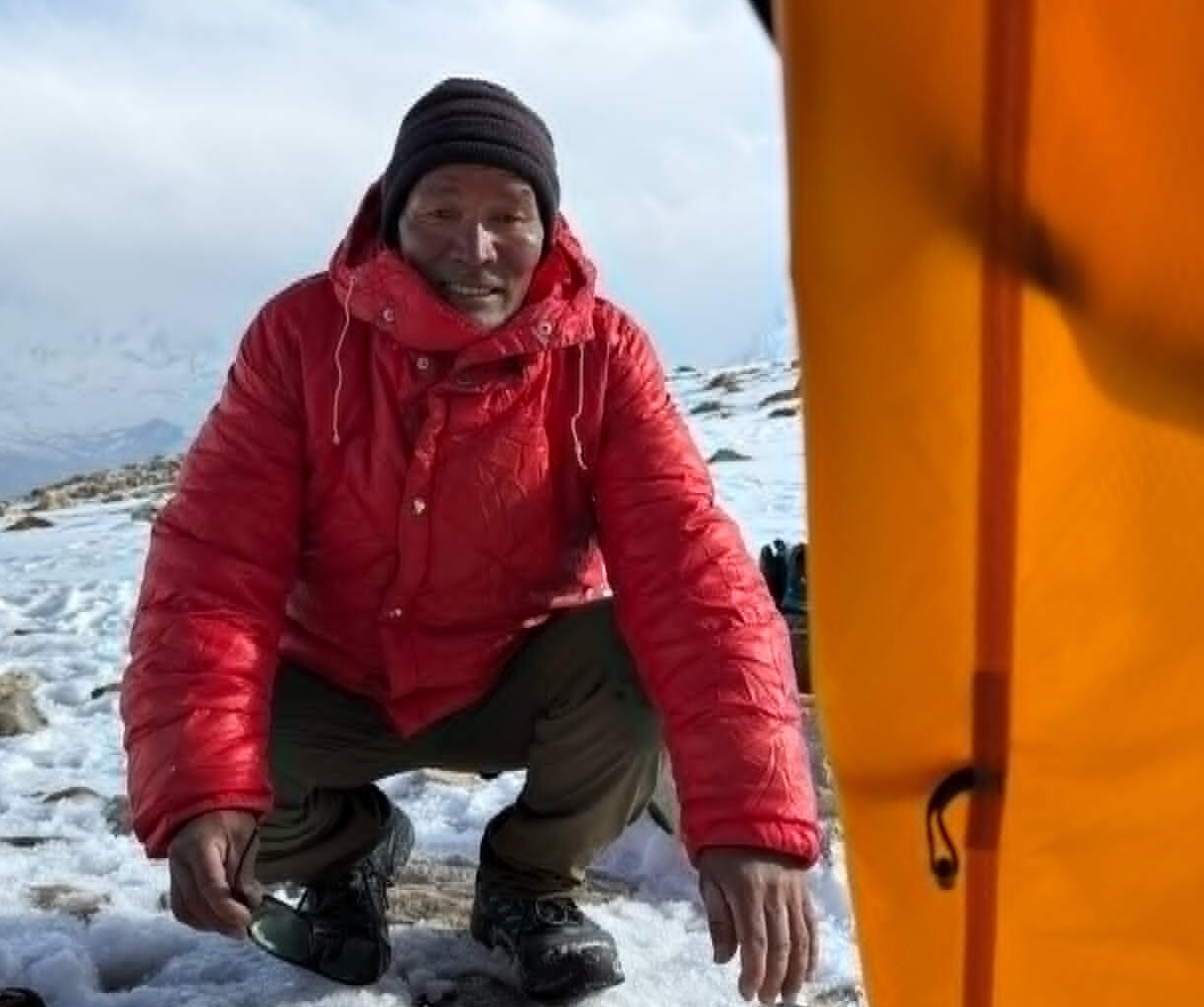 Missing Sherpa exposes fault lines in Everest's rescue system
